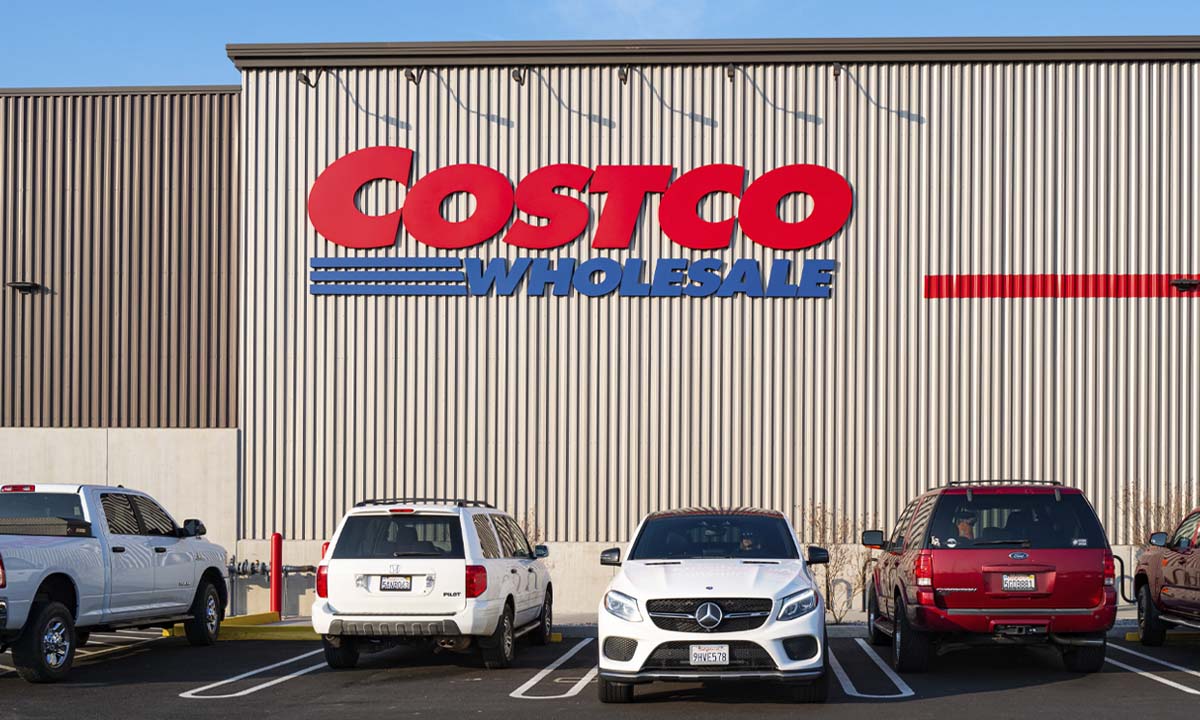 Costco Launches Mobile Ordering for Cakes and Deli Trays, Retires ...