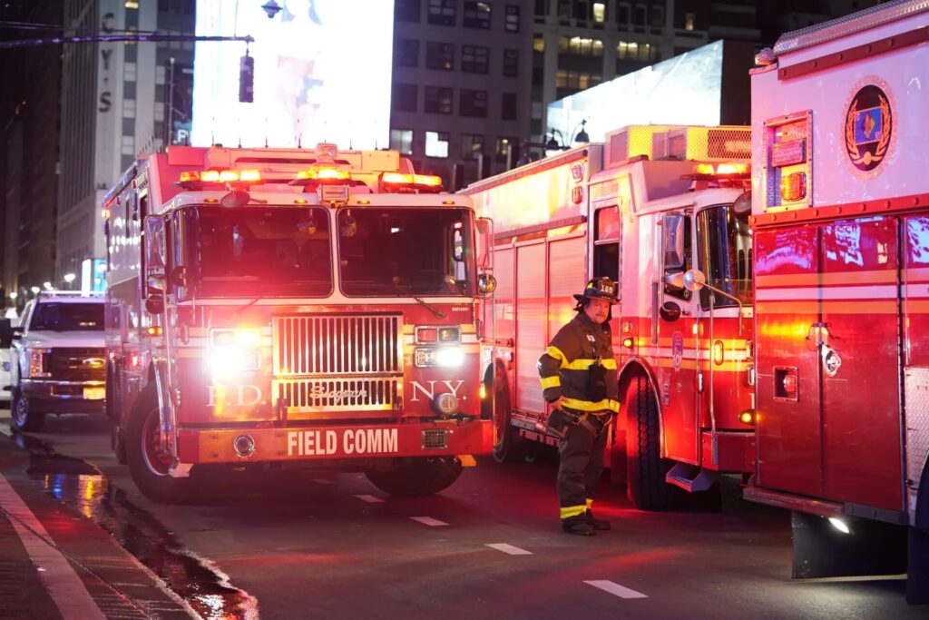 5 Injured, 2 Seriously as Penn Station Train Fire Causes Major Delays ...